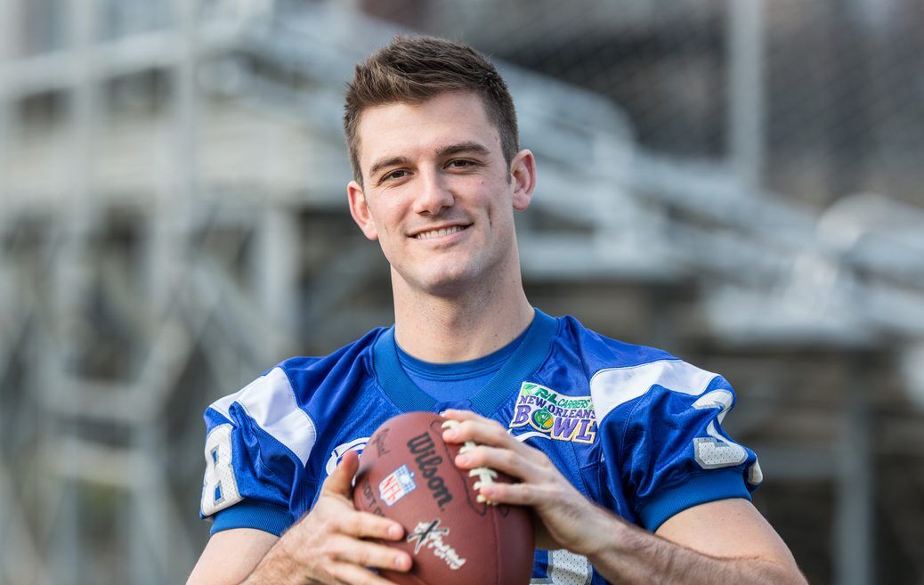 Gay and coming out kicking in college football - Outsports
