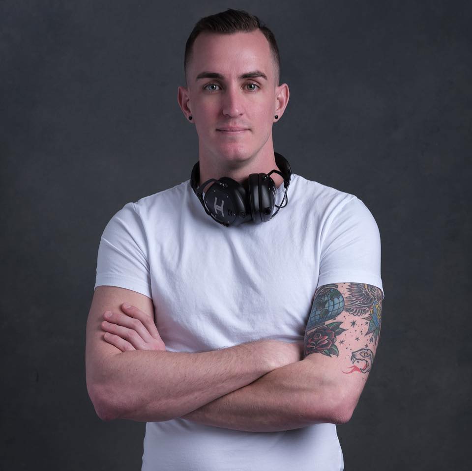 When gay Sailor was outed, he found his Navy buddies had his back ...