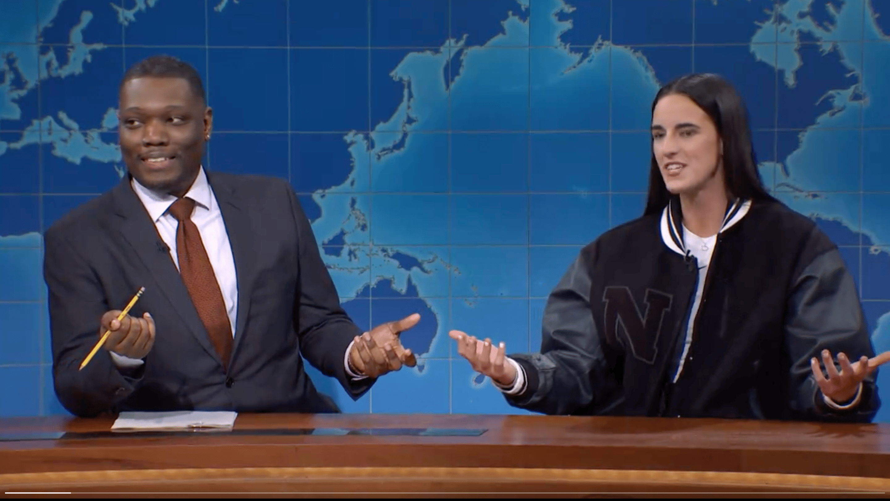 Caitlin Clark dunks on SNL host ahead of WNBA Draft - Outsports