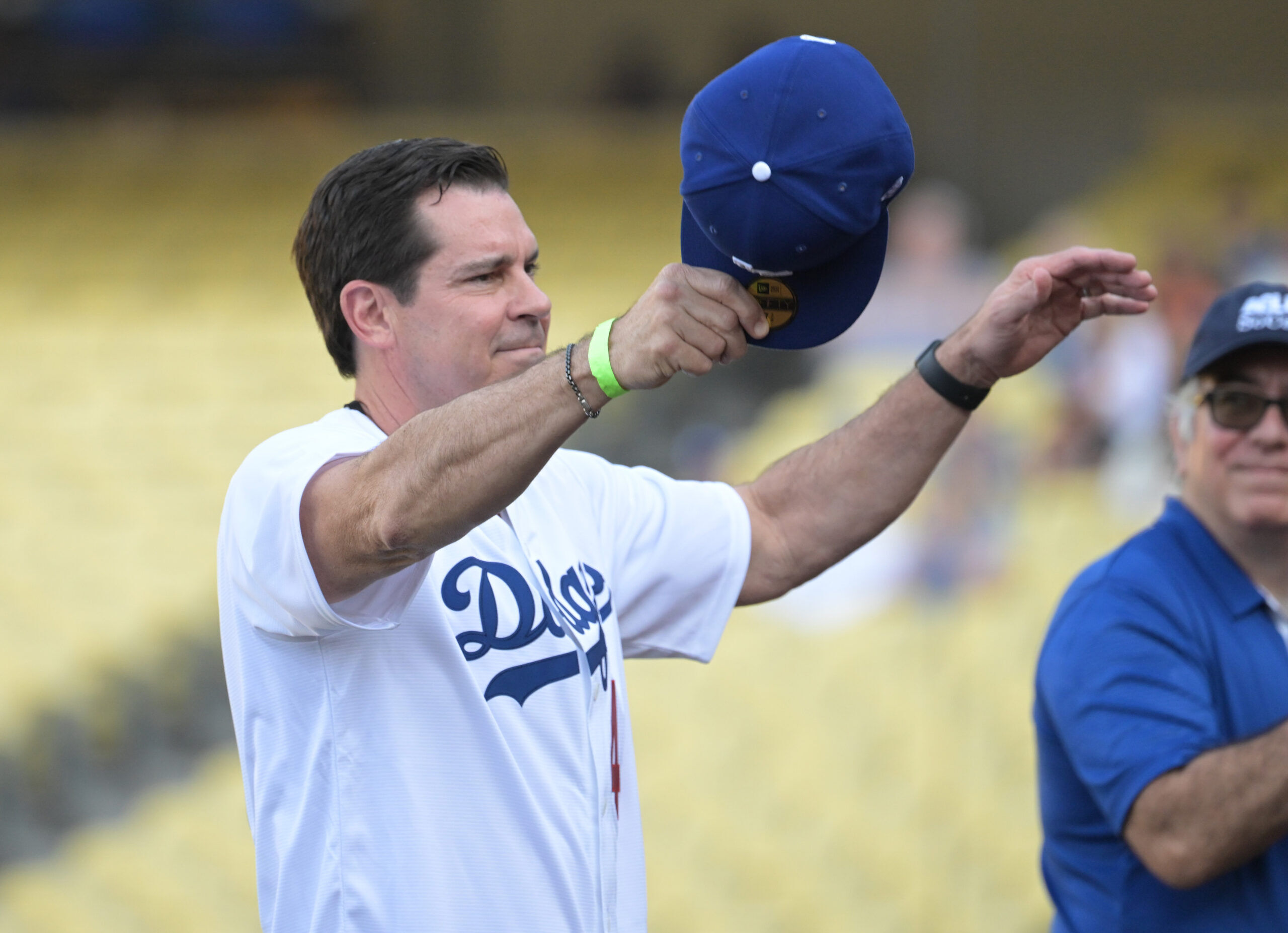 Billy Bean leaves a heroic legacy for gay athletes - Outsports
