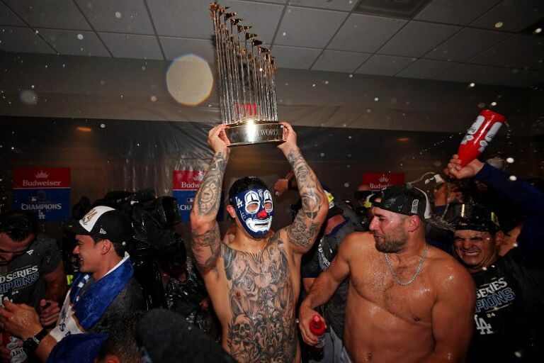 Yankees miss a chance to win over gay fans with Liza - Outsports