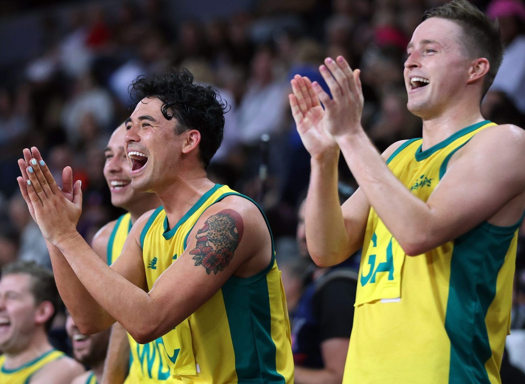 Team dances to 'Bye Bye Bye' and captain calls out homophobes - Outsports