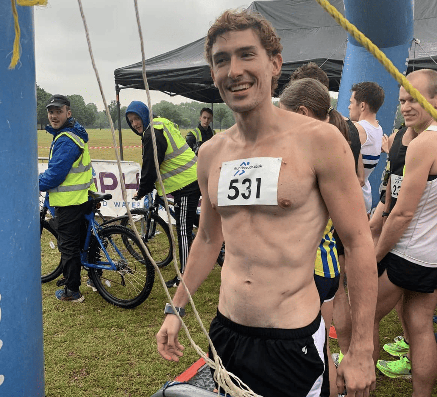 'Pin Skin Man' runs marathons with his number pinned to his chest ...