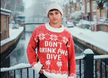 Tom Daley knits holiday message about drinking and diving - Outsports