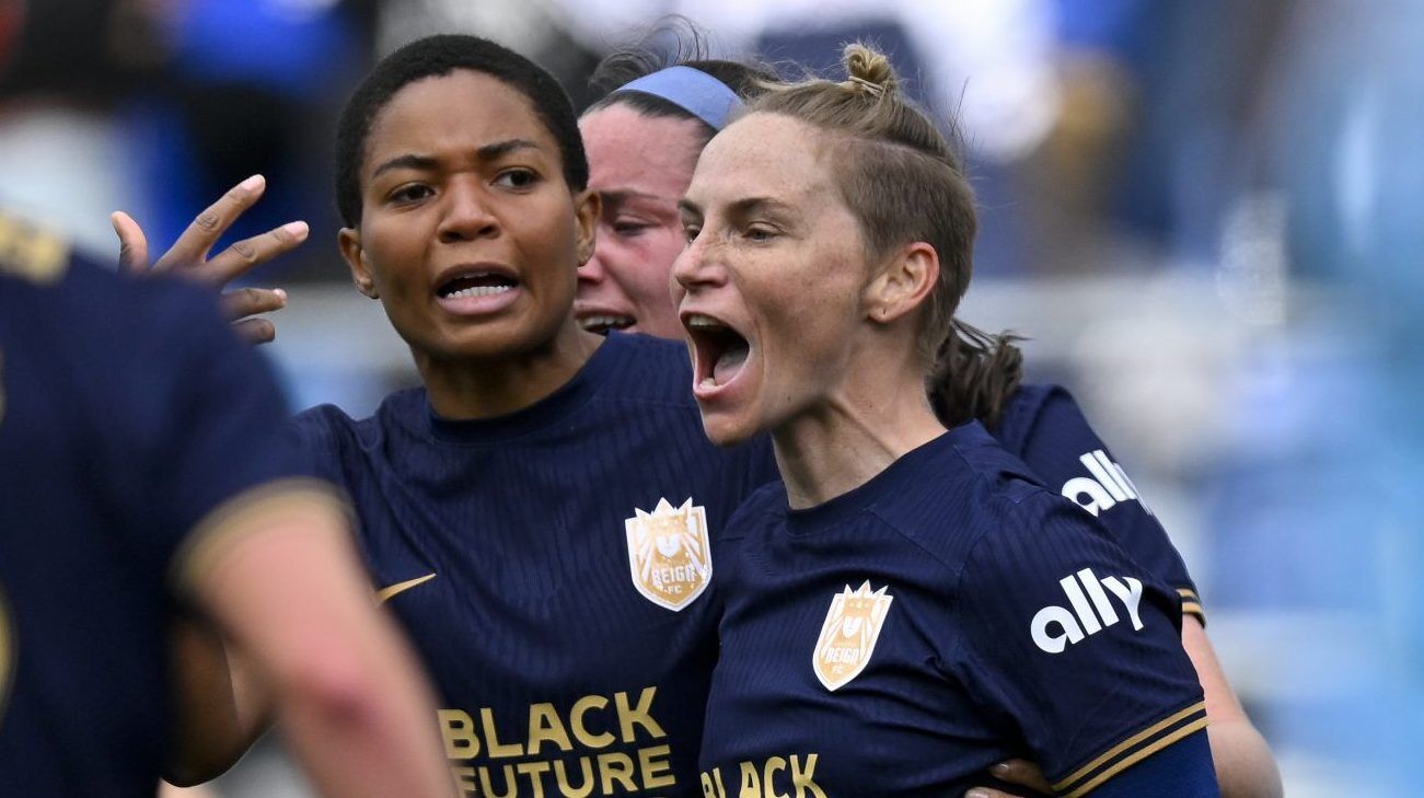 Gay soccer star Tziarra King thanks 'forever teammate' Jess Fishlock ...