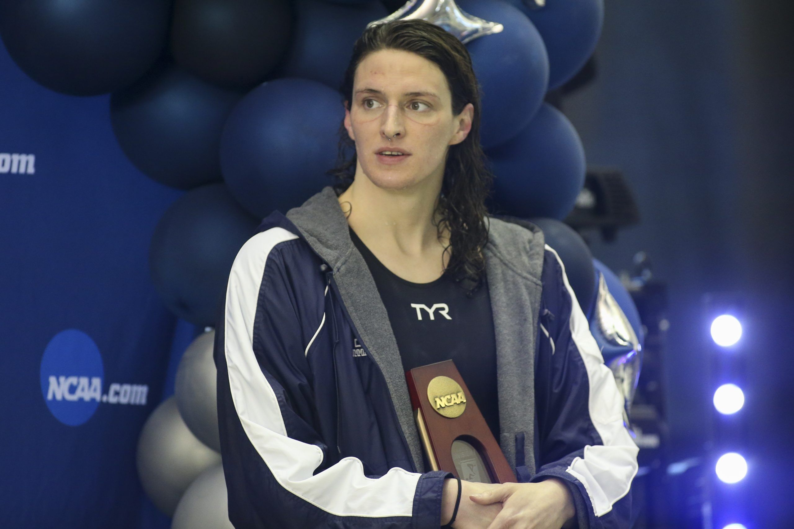 Iszac Henig 5th, Lia Thomas 8th in 100-free final, two trans All ...