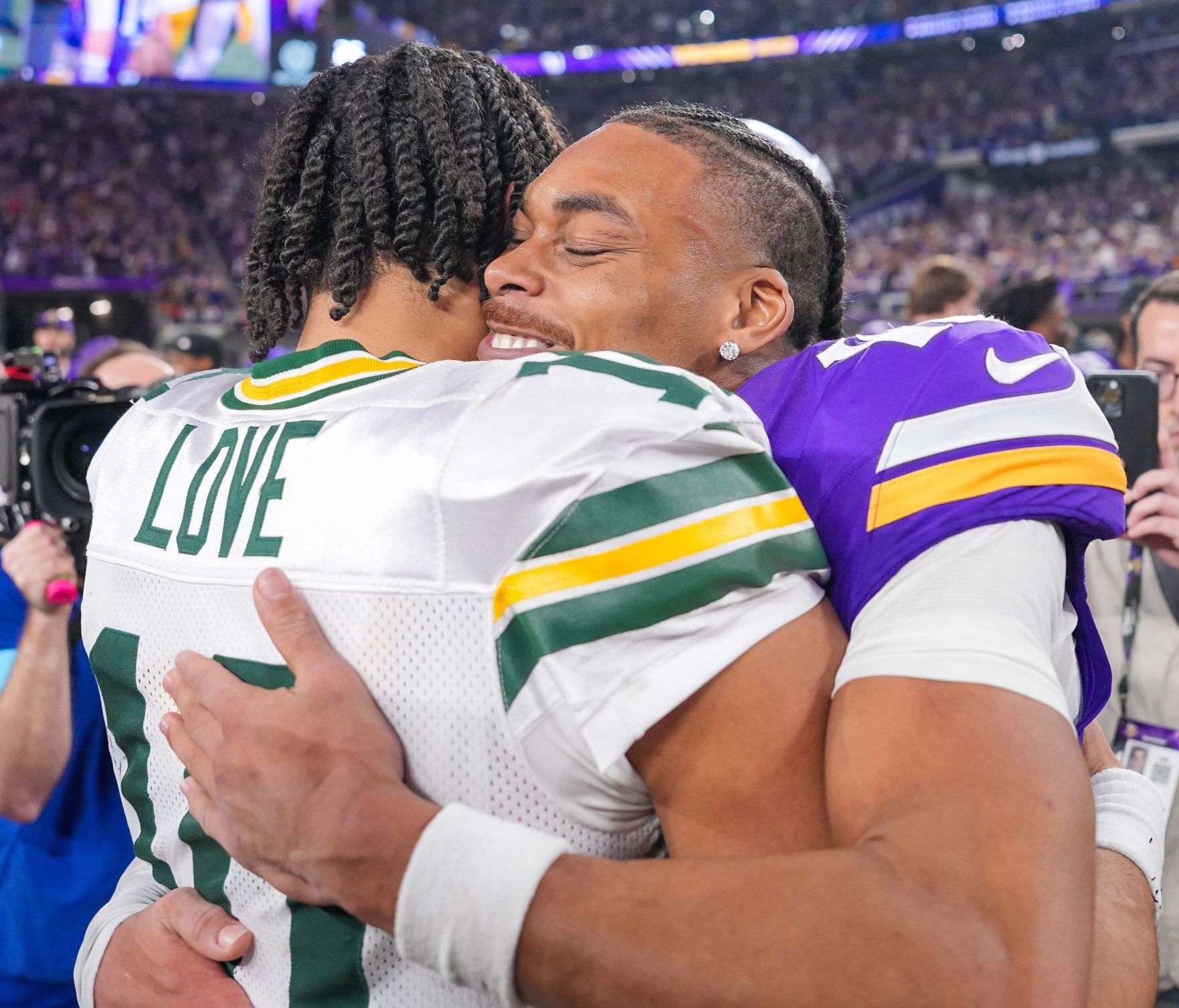 The gay guide to the 2024 NFL Playoffs - Outsports