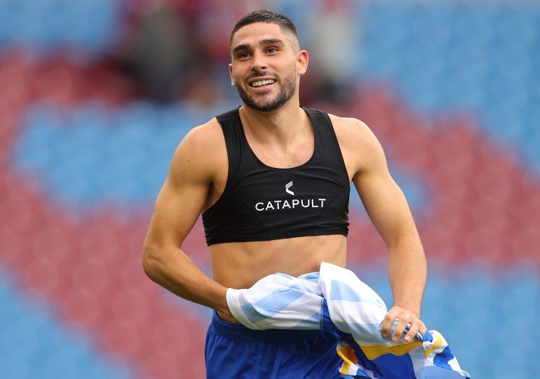 Male athletes are wearing sports bras made by catapult - Outsports