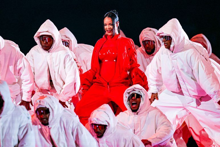 Politicians freak out over JLo, Rihanna, Janet's Super Bowl shows ...