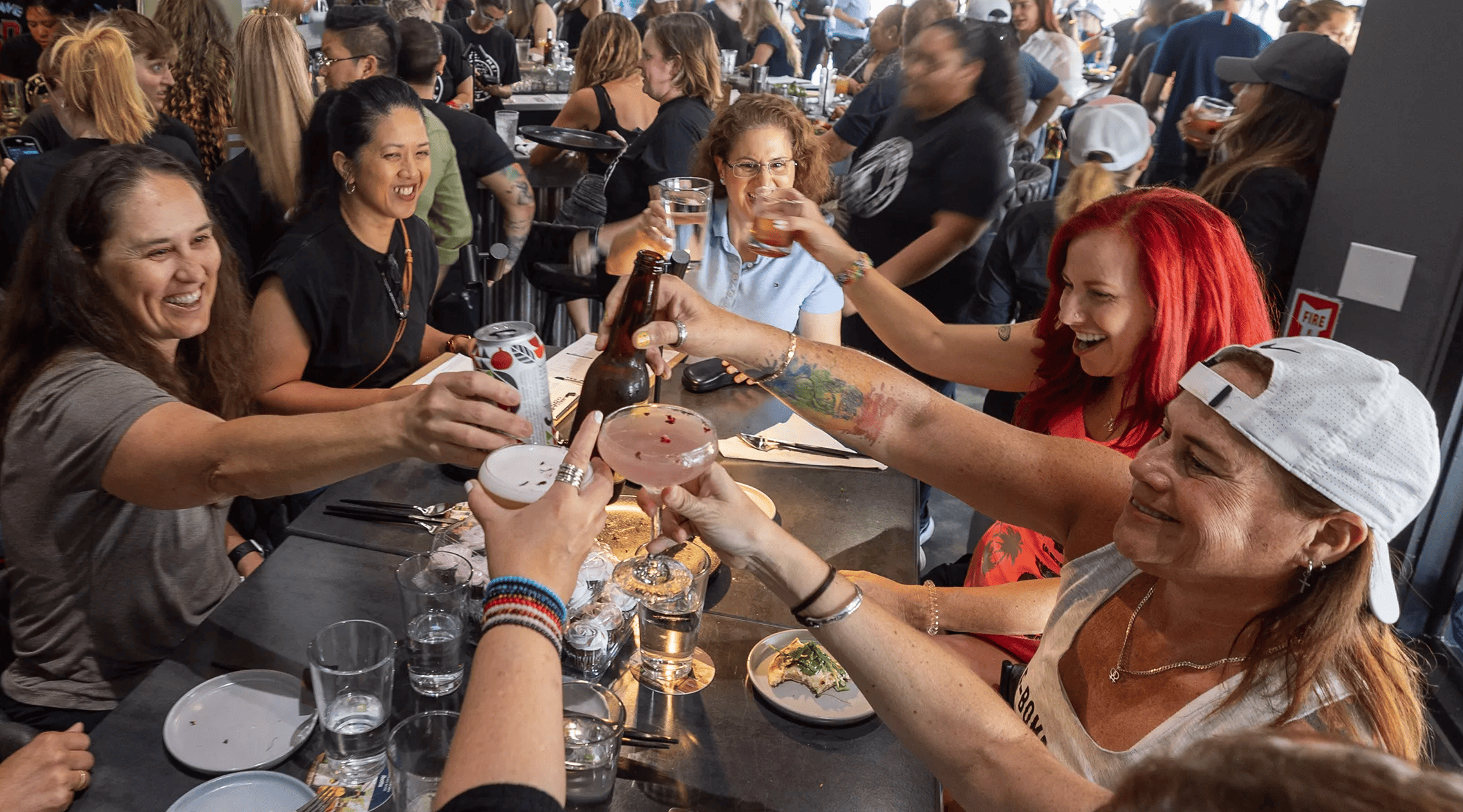 7 women's sports bars are the places for March Madness fans - Outsports