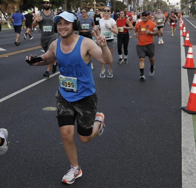 Trans athlete with diabetes runs LA Marathon to raise money - Outsports