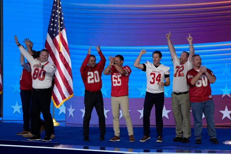 Ex-Vikings player calls Tim Walz 'disgrace" for his trans support ...