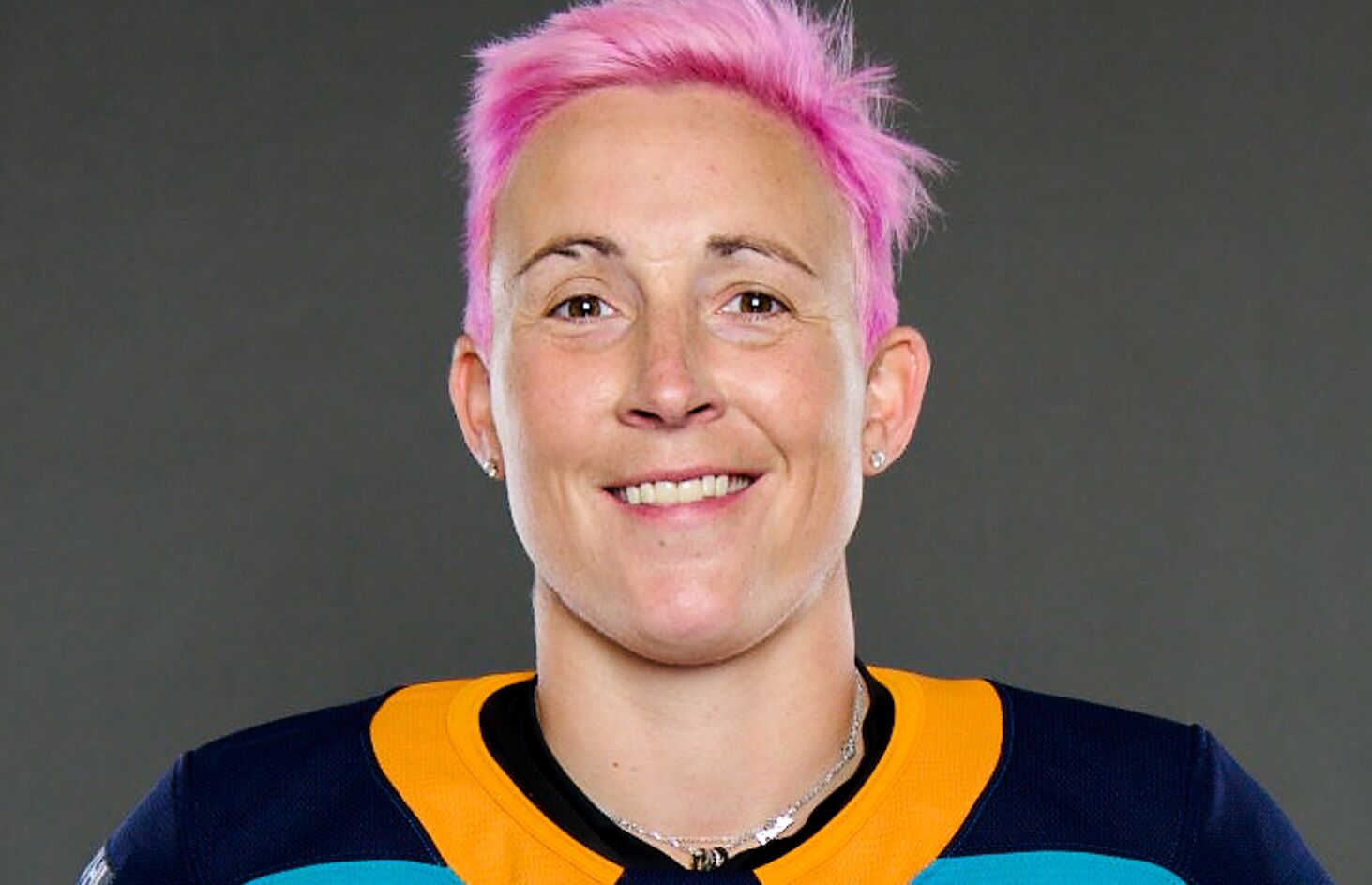 PWHL hockey icon Madison Packer 'told to go to men’s restroom' - Outsports