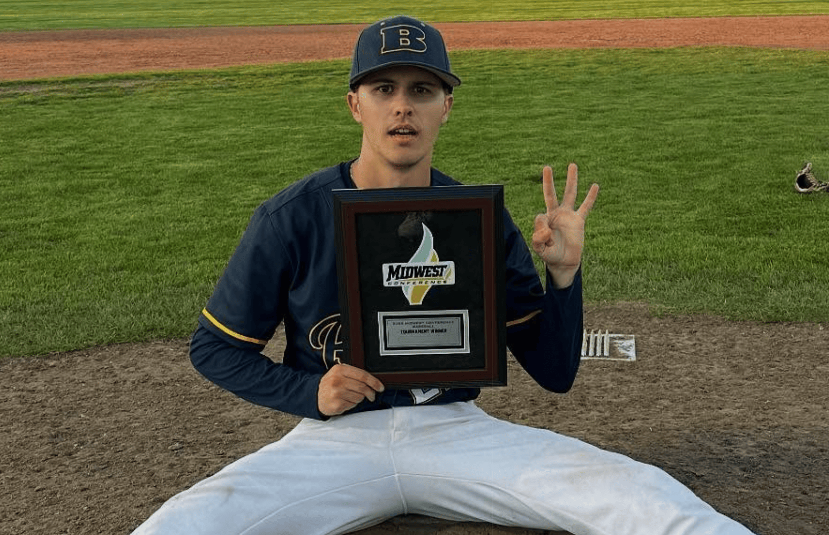 Out college pitcher Aiden Phipps ends career with baseball tribute ...