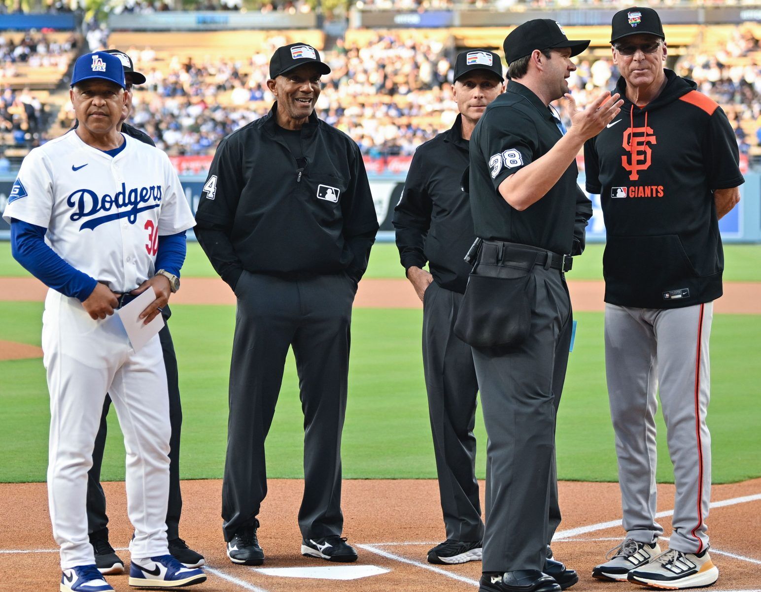 Dodgers and Giants players wear Pride hats on Pride Night - Outsports