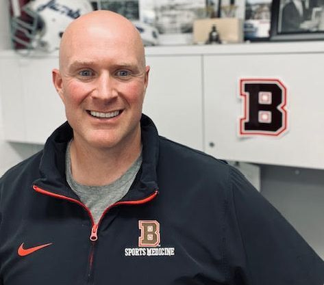 Gay college Associate AD comes out: 'Hiding your truth hurts' - Outsports