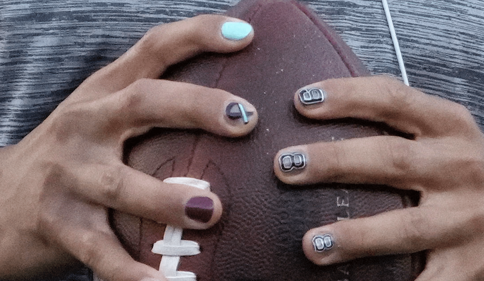 Chicago Bears QB Caleb Williams paints MNF fingernails - Outsports